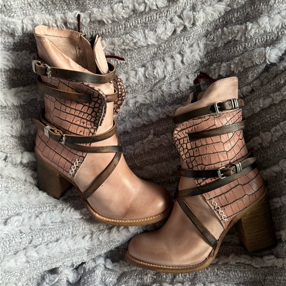 Freebird by Steven | Shoes | Nib Freebird By Steven Baker Boots Size 8 | Poshmark